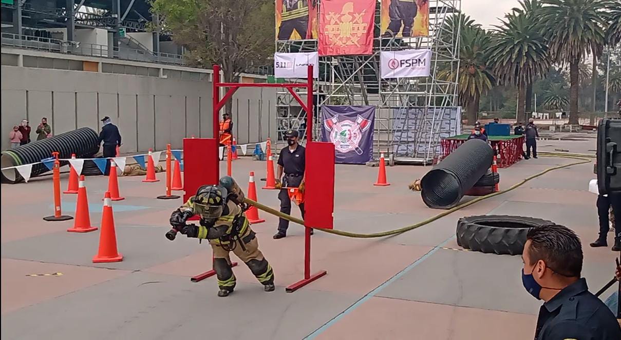 Se celebró la competencia Súper Bombero 2021 - IMER Noticias