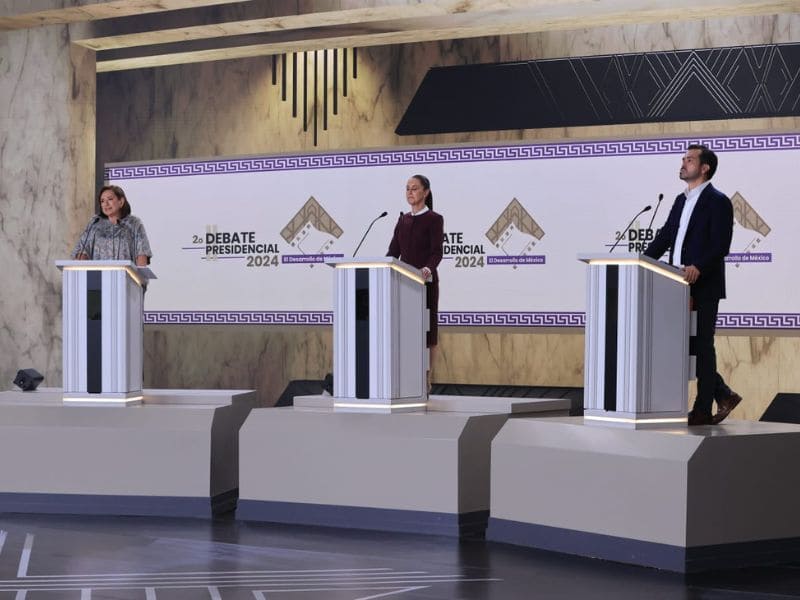 Tercer debate presidencial: estos serán los temas y el formato - IMER ...